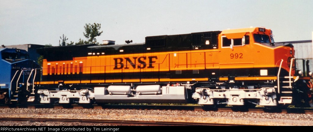 BNSF 992